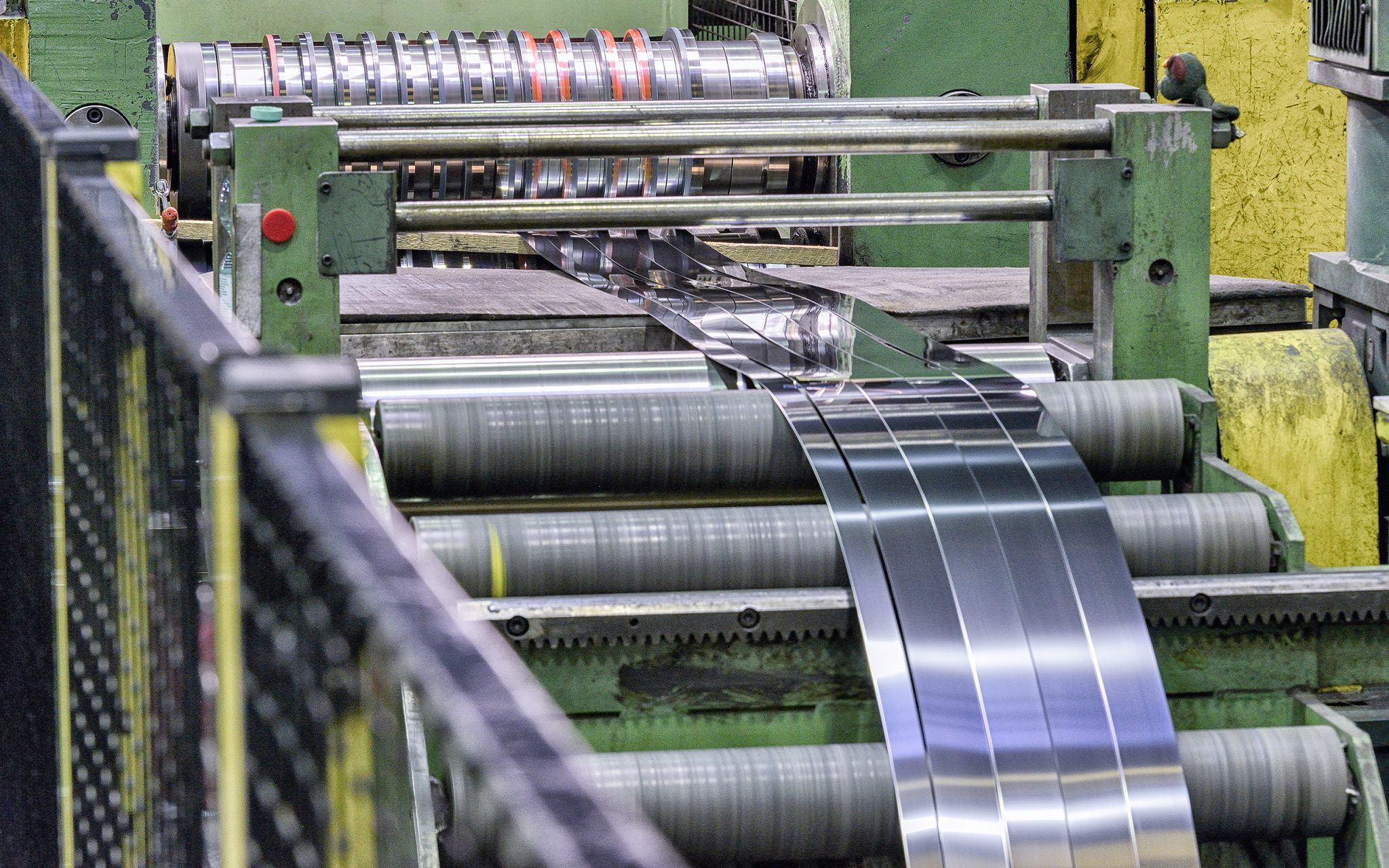 Handtke-Wiros Edelstahlverarbeitung: Stahlhart, systemrelevant und ...